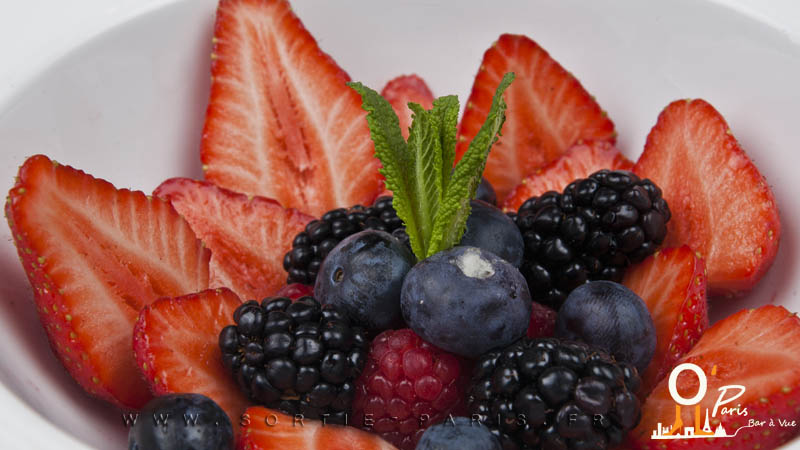 Fruits-rouges-O'Paris-restaurant - Sortir à Paris : Trouvez une sortie ...